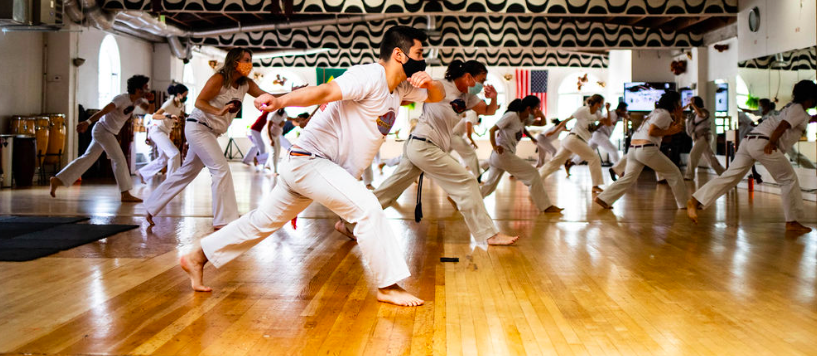 ADULT & TEEN CAPOEIRA - ABADÁ-Capoeira San Francisco